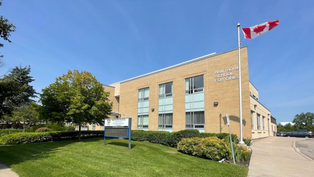 Hawthorn's Christmas Mini-Market Returns! - Hawthorn School